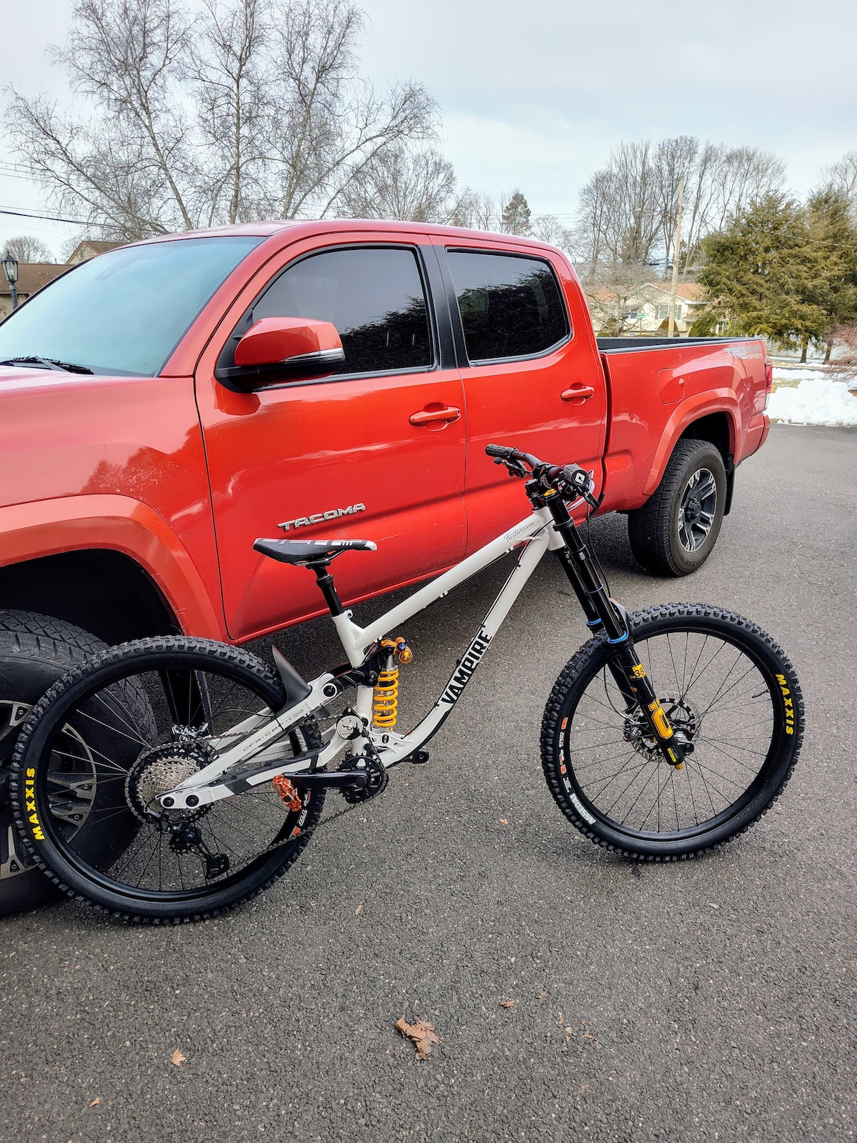 First Look: Chris Canfield's New Vampire Fastarossa Has Three Main ...