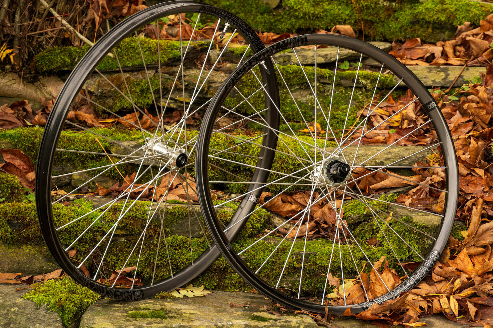 Review: Industry Nine Hydra 2 Hubs - 870 Points of Engagement ...